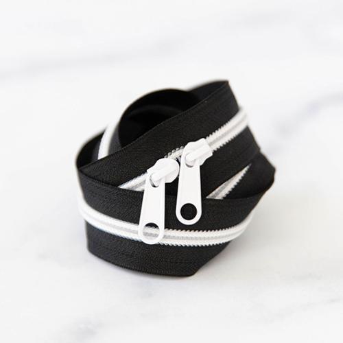 30" Zipper Black and White SSCZ31 – French Fry Quilt Company